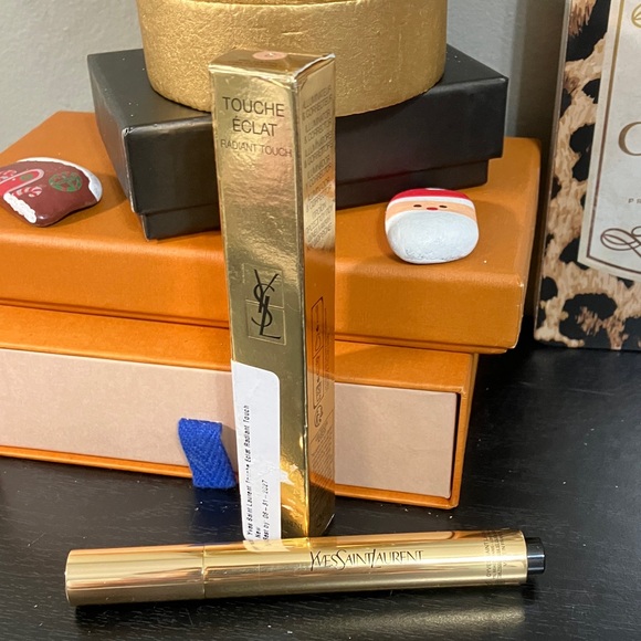 Yves Saint Laurent | Makeup | Yves Saint Laurent Gold Touche Clat ...